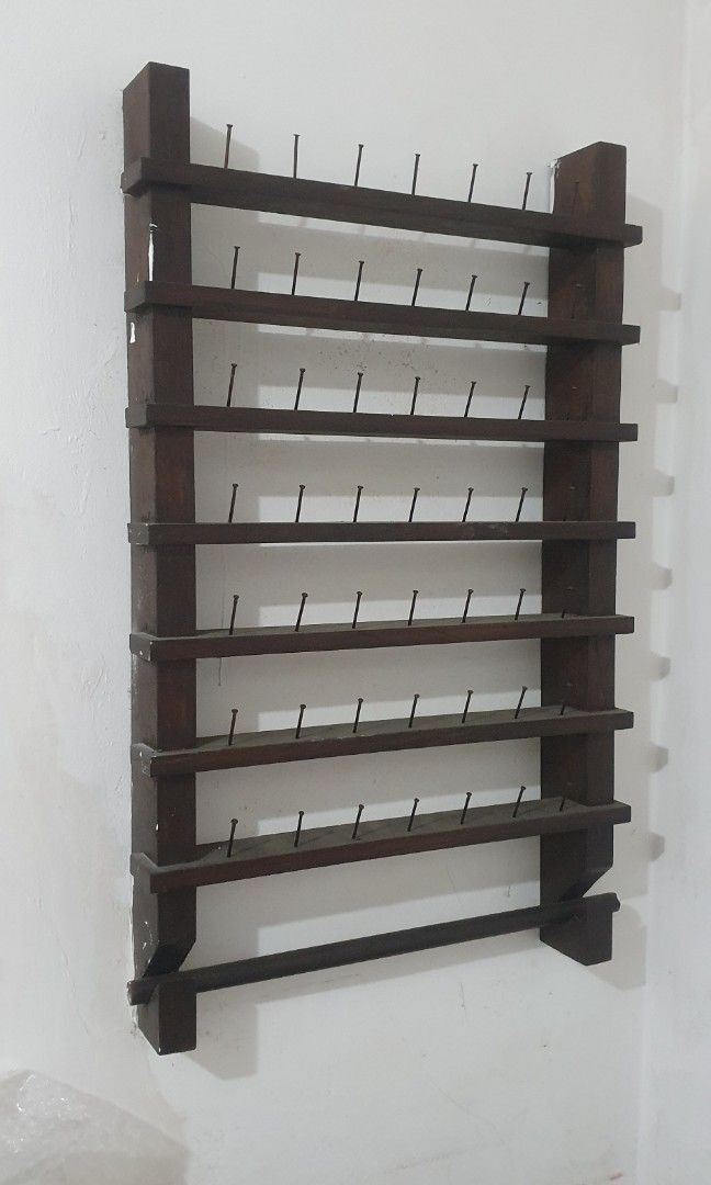 Rak benang jahit / tempat benang jahit, Desain & Kerajinan Tangan, Alat ...