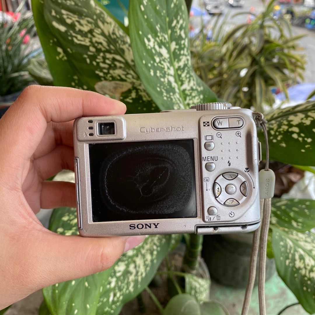 RARE SONY DSC-W1 DIGICAM/DIGITAL CAMERA, Photography, Cameras on Carousell