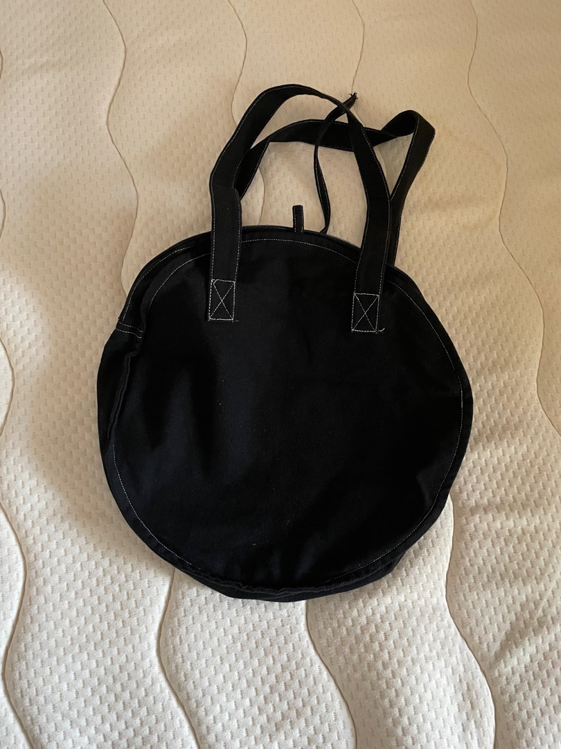 Round Tote Bag in Black, Women's Fashion, Bags & Wallets, Tote Bags on ...