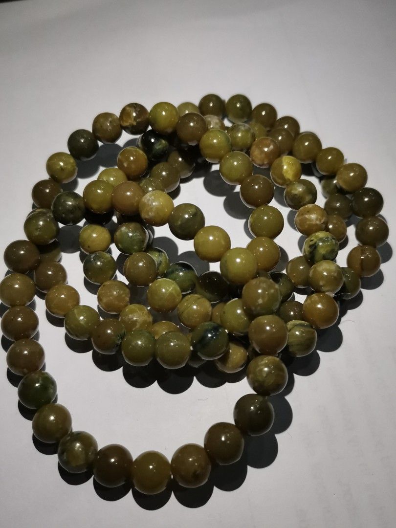 Serpentine jade, Women's Fashion, Jewelry & Organisers, Bracelets on ...