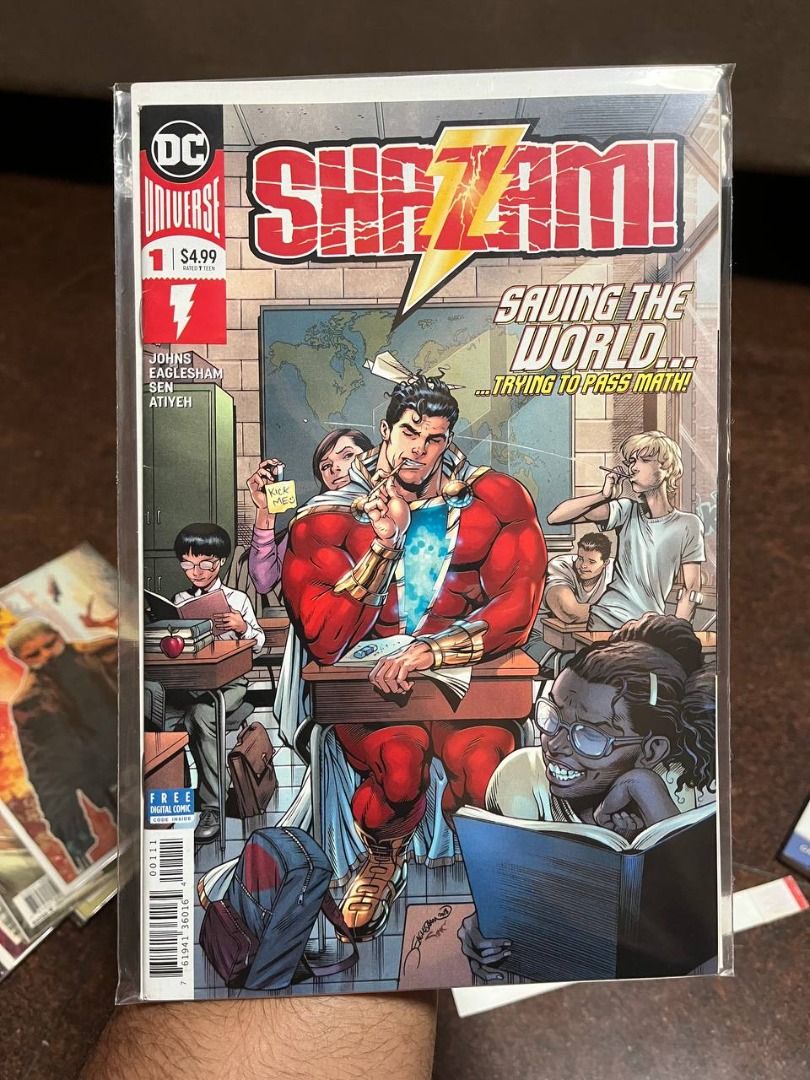 SHAZAM (Issue 1), Hobbies & Toys, Books & Magazines, Comics & Manga on ...
