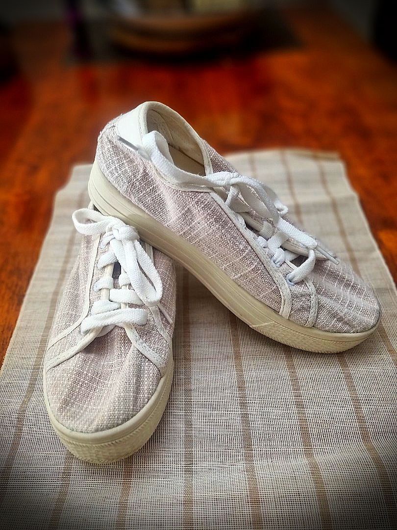 Shoopen shoes, Women's Fashion, Footwear, Flats & Sandals on Carousell