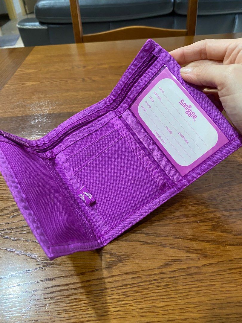 Smiggle Wallet, Babies & Kids, Babies & Kids Fashion on Carousell