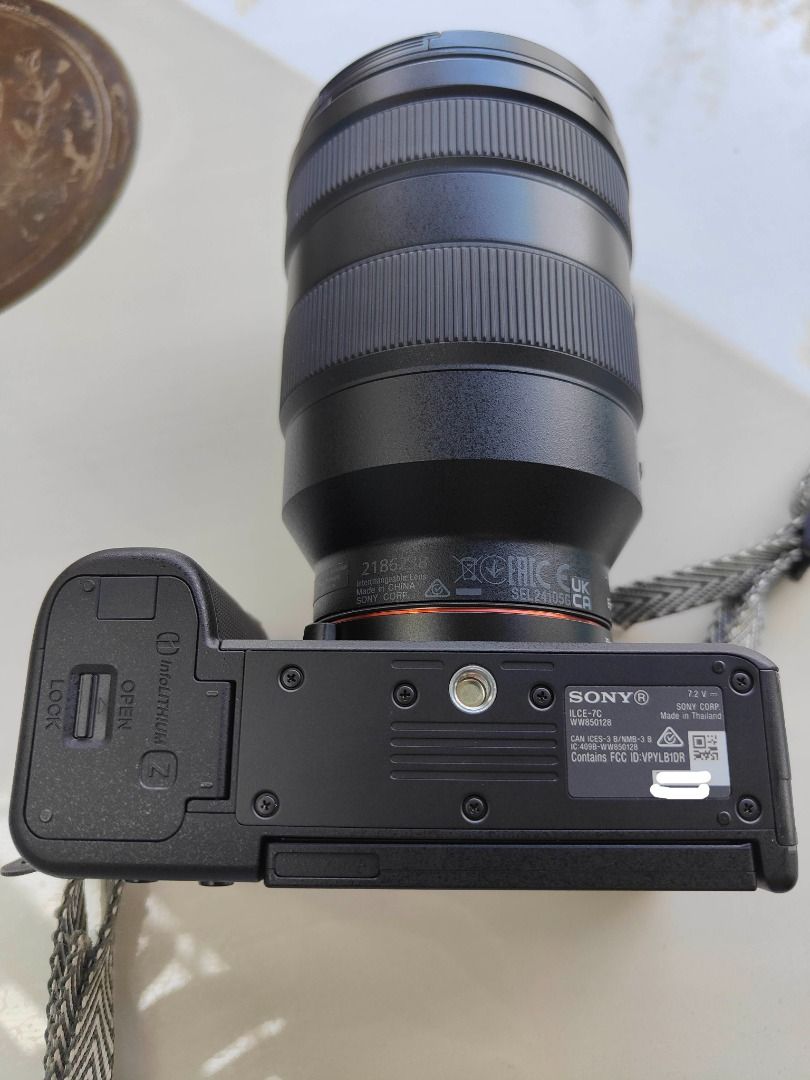 Sony a7c with 24-105mm (SEL24105G) lens, Photography, Cameras on Carousell