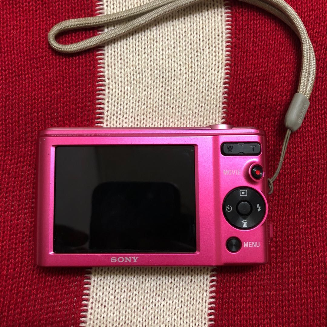Sony Cybershot DSC-W810 Digital Camera, Photography, Cameras on Carousell