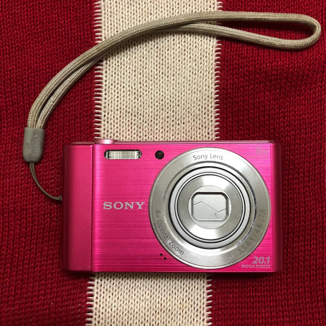 Sony Cybershot DSC-W810 Digital Camera, Photography, Cameras on Carousell