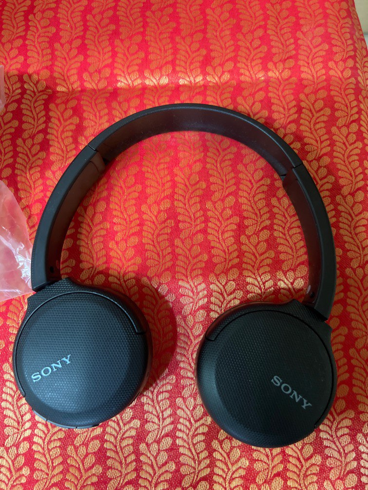 Sony headphone new CH 150, Audio, Headphones & Headsets on Carousell