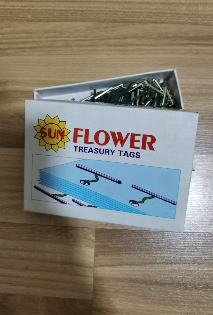 Sunflower treasury tag, Hobbies & Toys, Stationery & Craft, Stationery ...