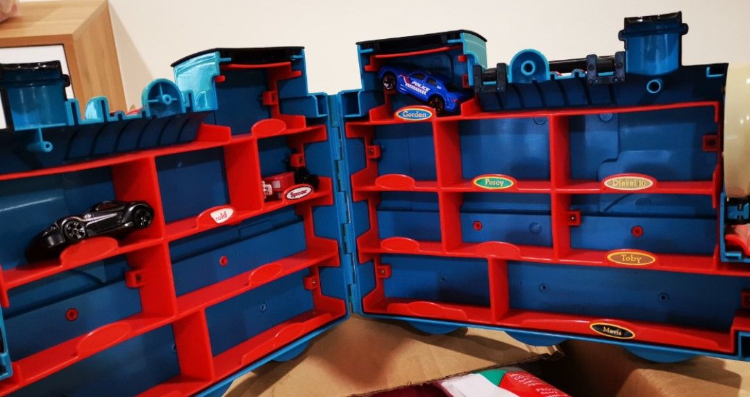 Thomas the train carrier case, Hobbies & Toys, Toys & Games on Carousell