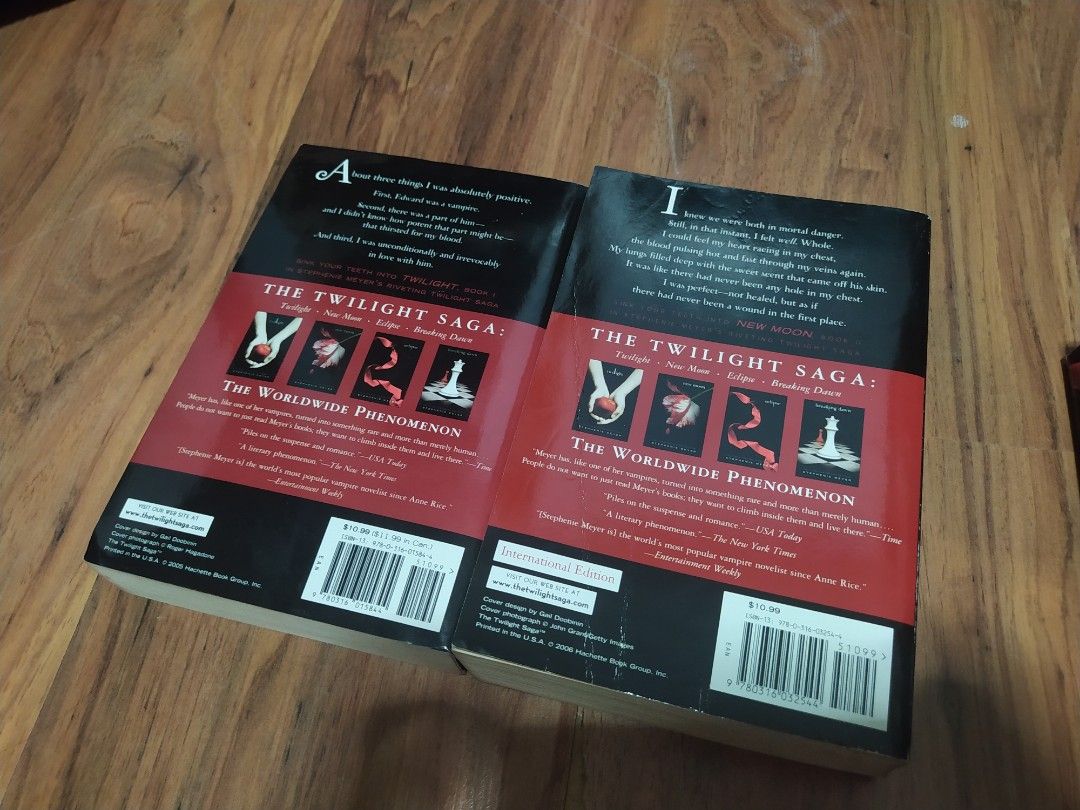 Twilight Saga Box Set | Twilight, New Moon, Eclipse, Breaking Dawn ...
