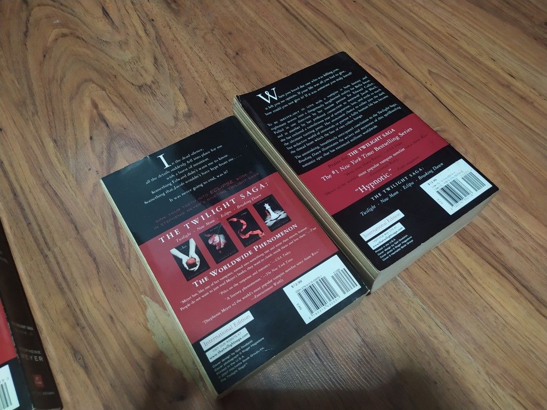 Twilight Saga Box Set | Twilight, New Moon, Eclipse, Breaking Dawn ...