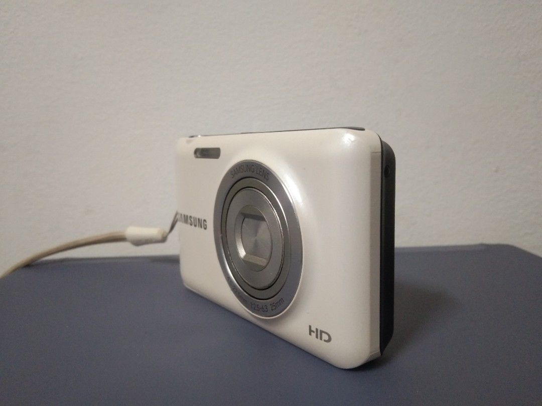 Vintage Digital Camera (Samsung ES95), Photography, Cameras on Carousell