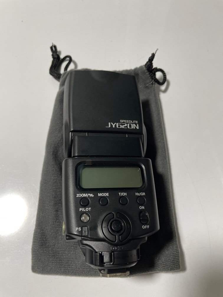 Voltrox speed light JY620N, Photography, Photography Accessories ...