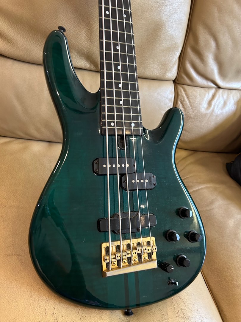 Yamaha TRB5P bass, Hobbies & Toys, Music & Media, Musical Instruments ...