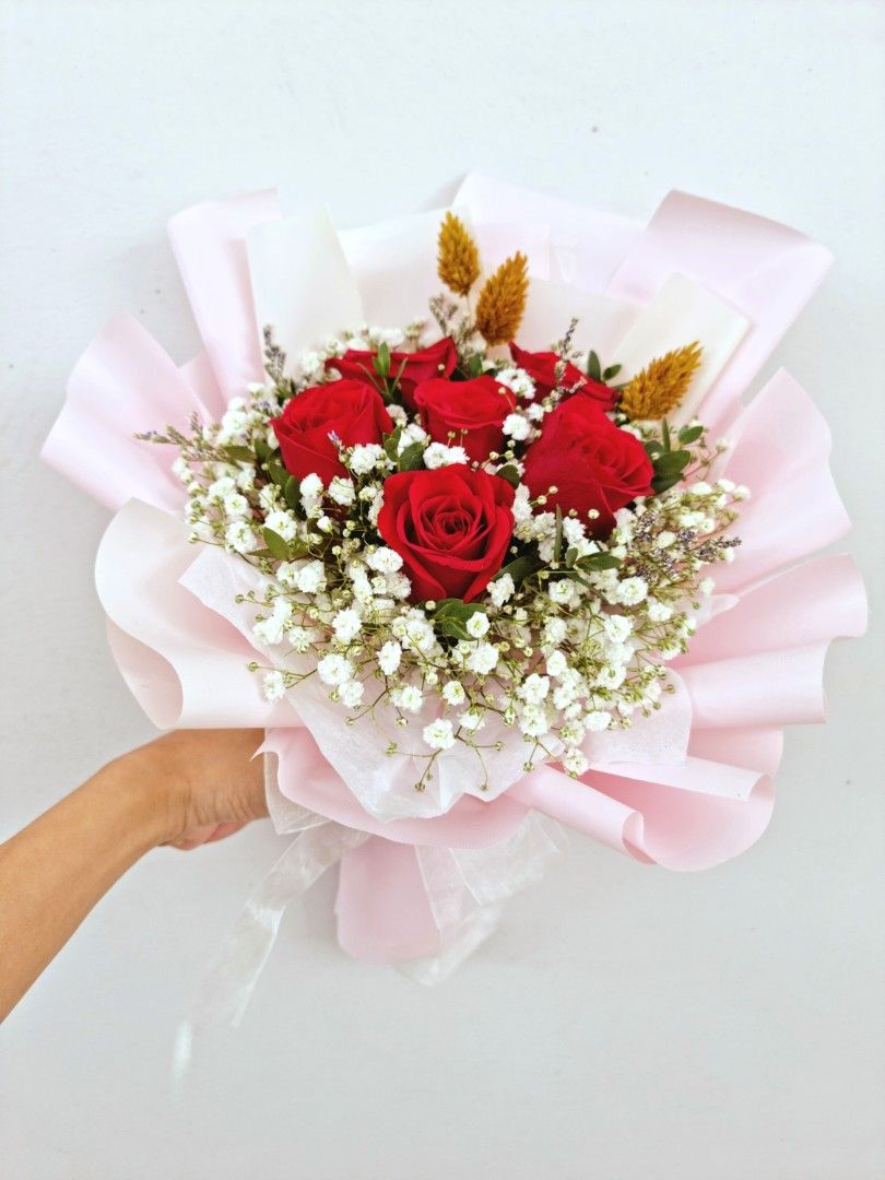 3 Stalk Red Roses bouquet, Hobbies & Toys, Stationery & Craft, Flowers ...