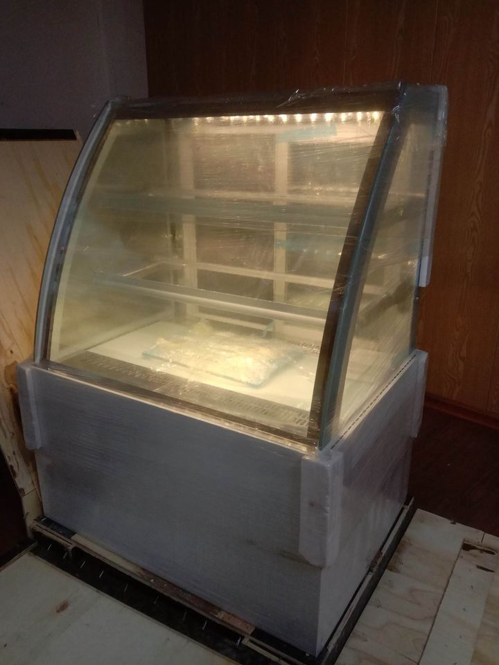 ARC FLOOR TYPE CAKE CHILLER FLOOR TYPE CAKE CHILLER, TV & Home ...