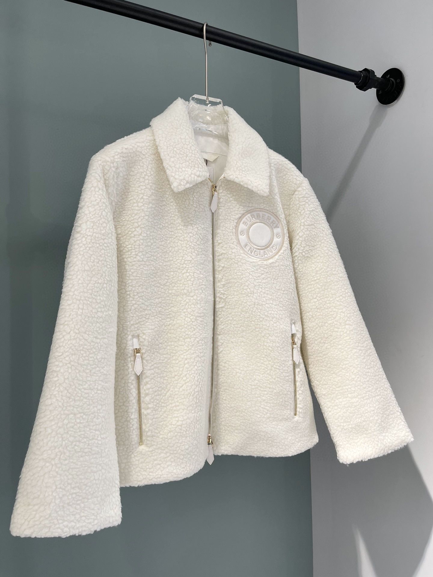 Authentic Burberry Teddy Plush Logo Jacket, Women's Fashion, Coats ...
