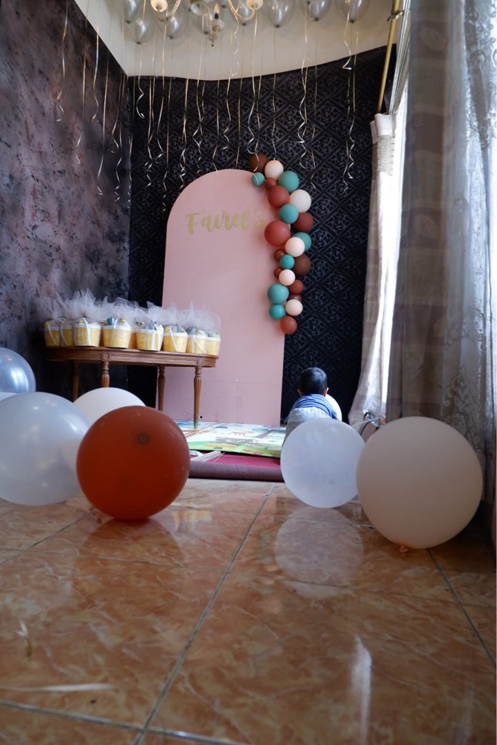 backdrop ulang tahun, Bayi & Anak, Lainnya di Carousell