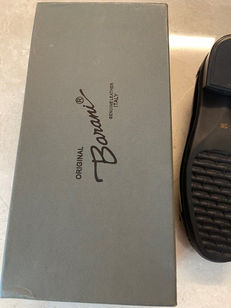 Barani leather work shoes, Women's Fashion, Footwear, Loafers on Carousell