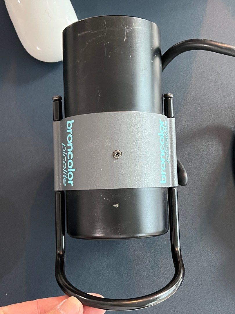 Broncolor Picolite 1600w/s with snoot and honeycomb set, Photography ...