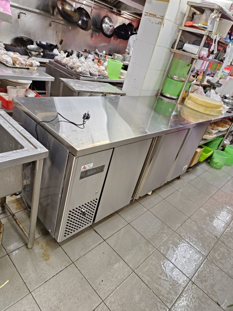 Commercial 3 door counter chiller or freezer, TV & Home Appliances ...