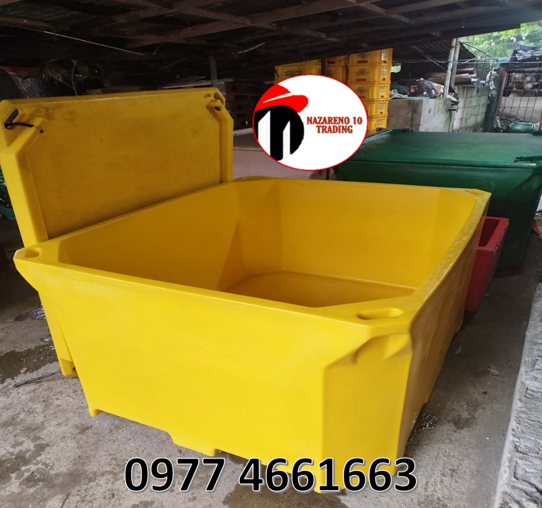 Cooler Box ice box 25, Furniture & Home Living, Home Improvement ...