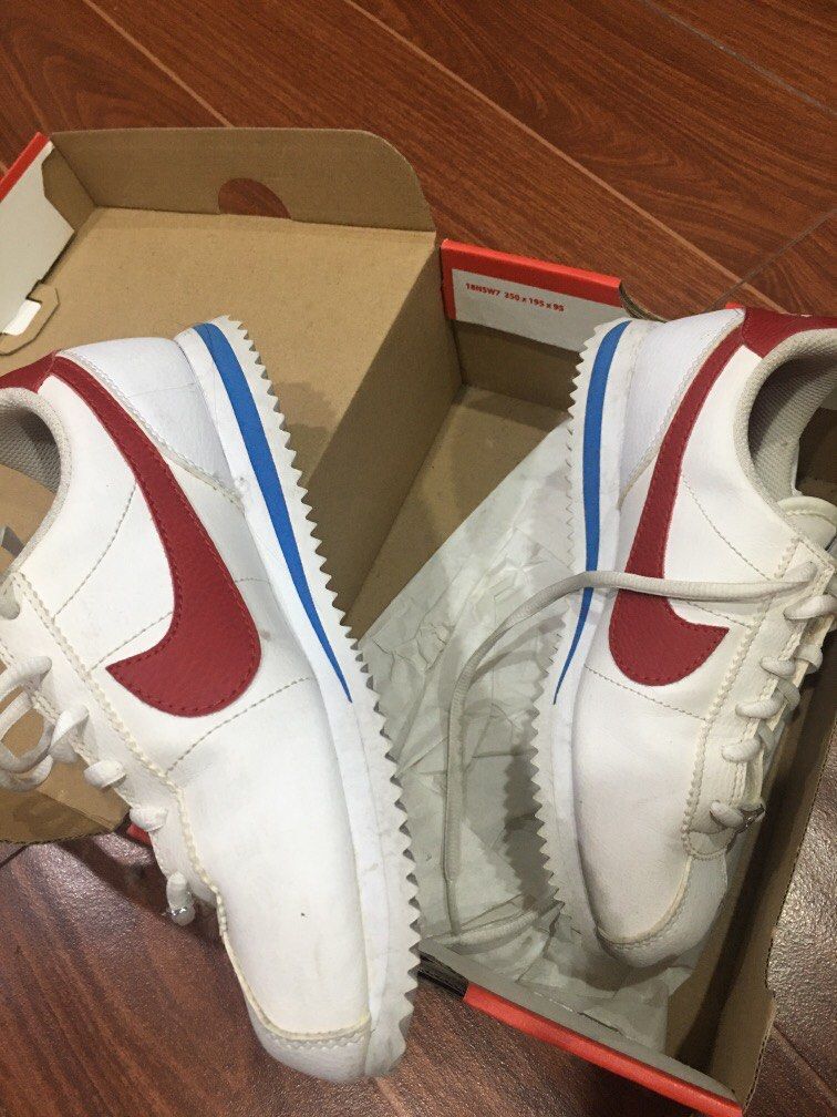 Cortez basic SL (GS), Women's Fashion, Footwear, Sneakers on Carousell