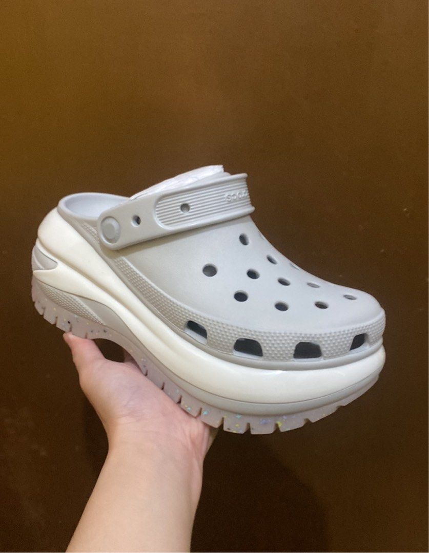 Crocs mega crush clog W6, Women's Fashion, Footwear, Wedges on Carousell