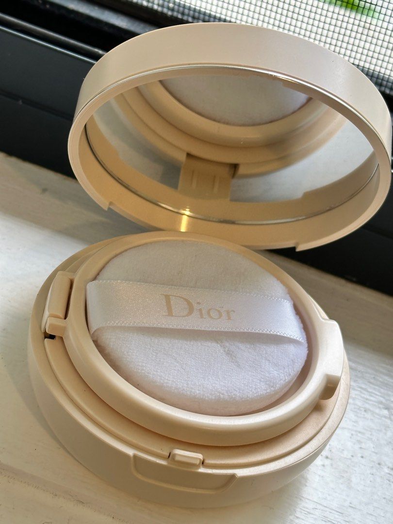 Dior Cushion Powder, Beauty & Personal Care, Face, Makeup on Carousell