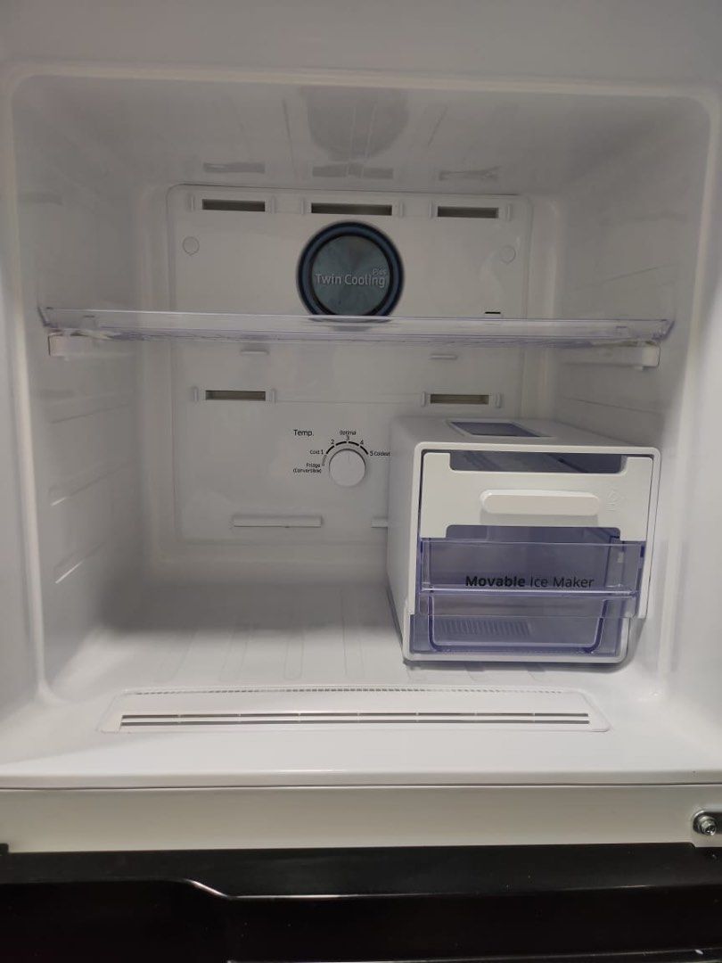 Electrolux 321 litre fridge refrigerator, TV & Home Appliances, Kitchen ...