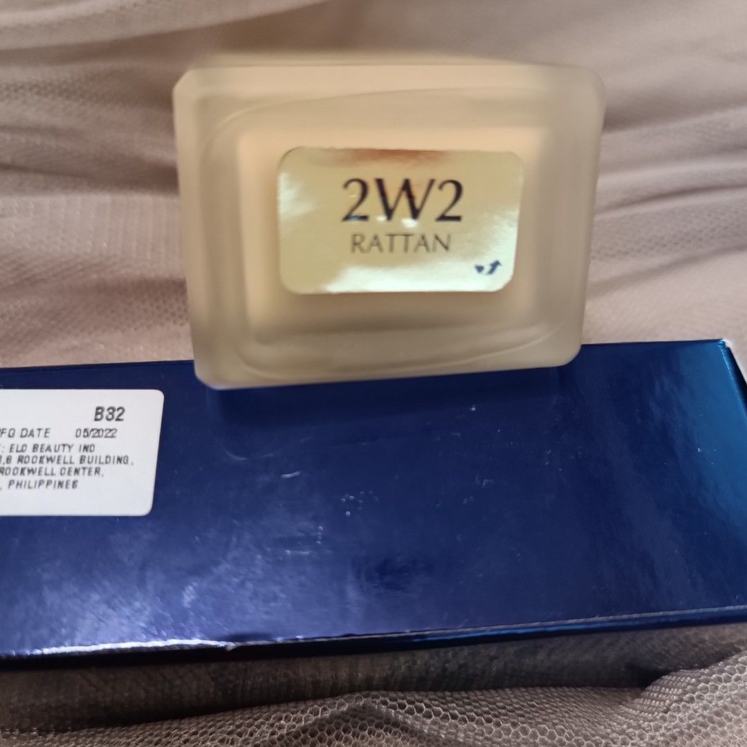 Estee Lauder Double Wear Foundation in the shade 2W2/Rattan, Beauty & Personal Care, Face ...