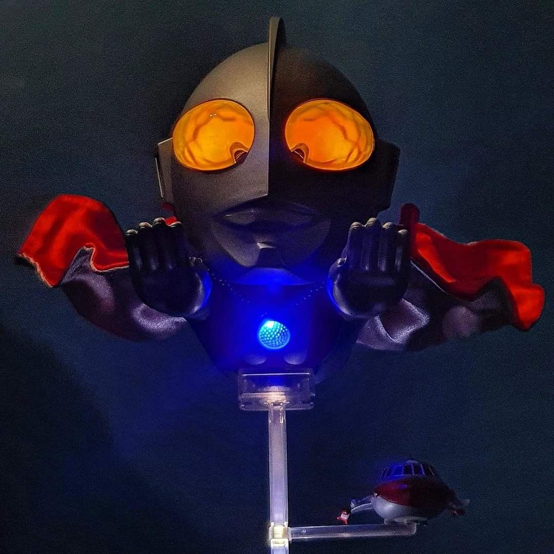 Floating Ultraman with magnetic base, Hobbies & Toys, Toys & Games on ...