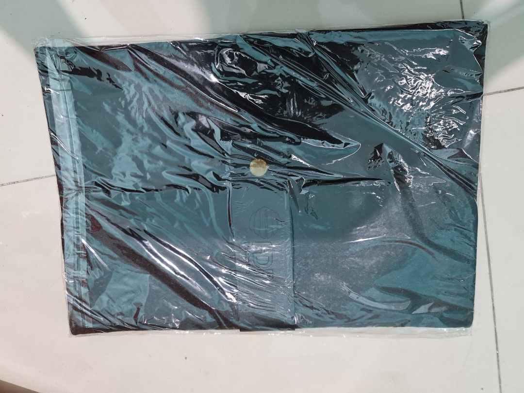 Folder Map, Barang Mewah, Tas & Dompet di Carousell