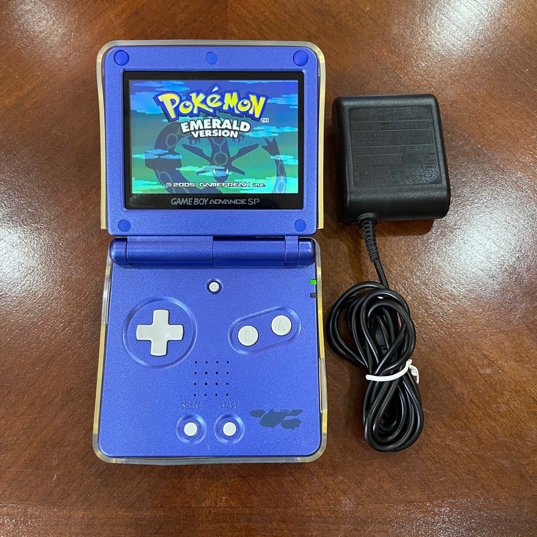 Gameboy Advance SP IPS Screen with Pokemon Emerald, Video Gaming, Video ...