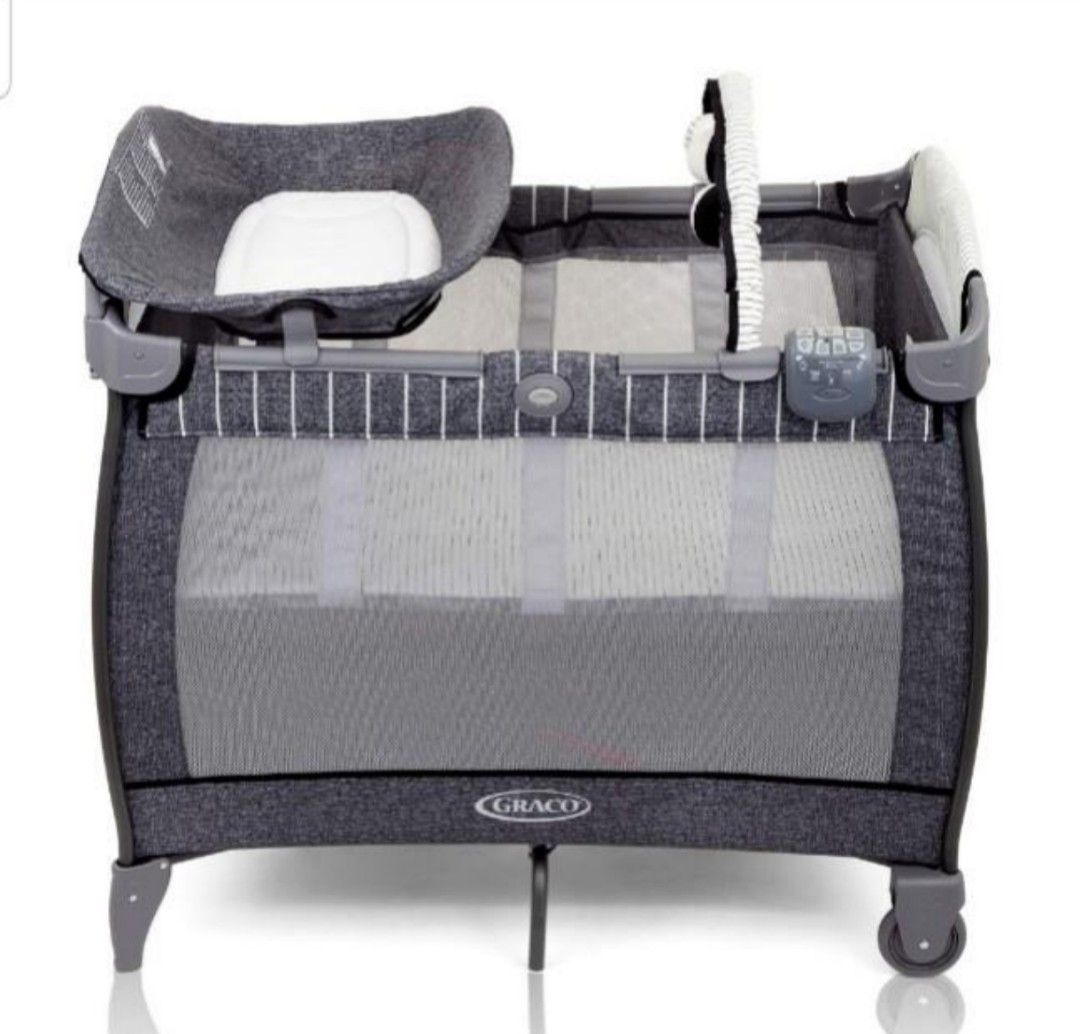 Graco Contour Electra Playpen, Babies & Kids, Baby Nursery & Kids ...