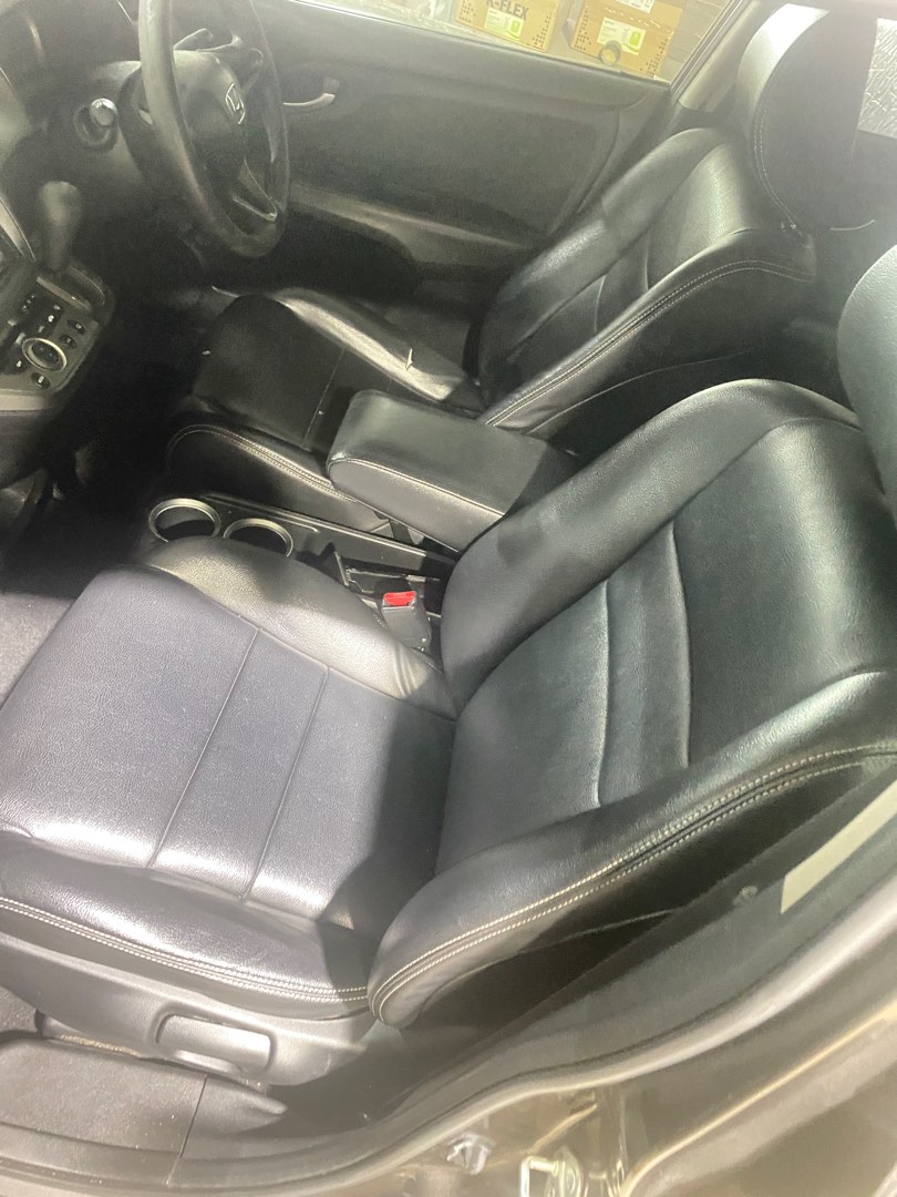 Honda stream leather seat 95% new and honda stream parts swap, Car ...