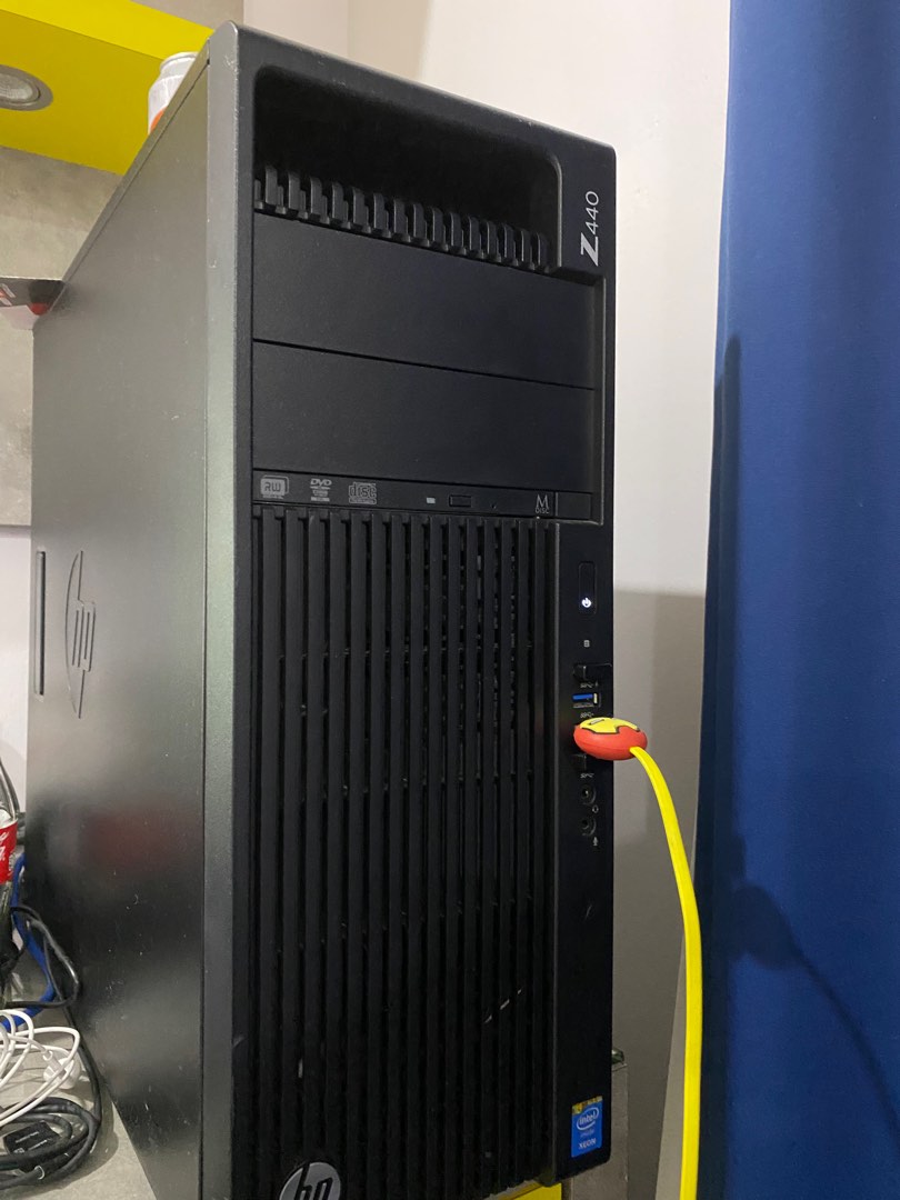 HP Z440 workstation, Computers & Tech, Desktops on Carousell
