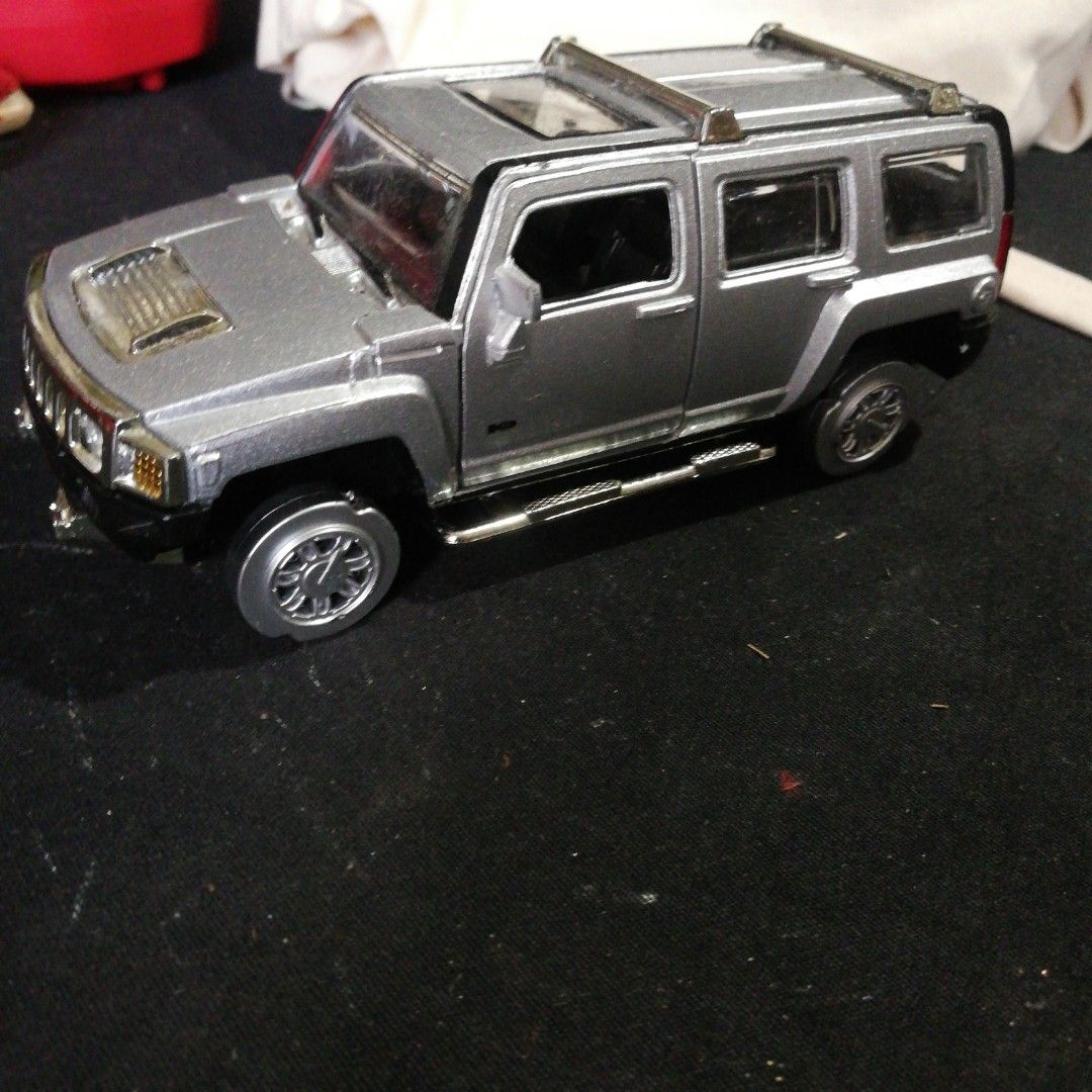 Hummer h3 car toy, Hobbies & Toys, Toys & Games on Carousell