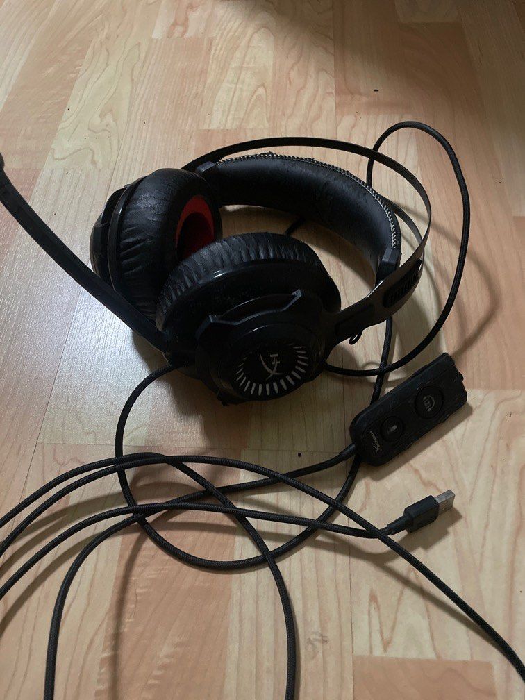 HyperX Headset with Mic, Audio, Headphones & Headsets on Carousell