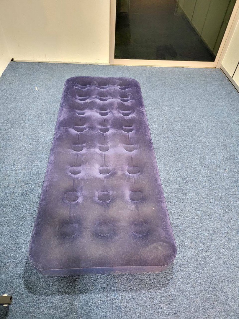 INFLATABLE BED, Furniture & Home Living, Bedding & Towels on Carousell