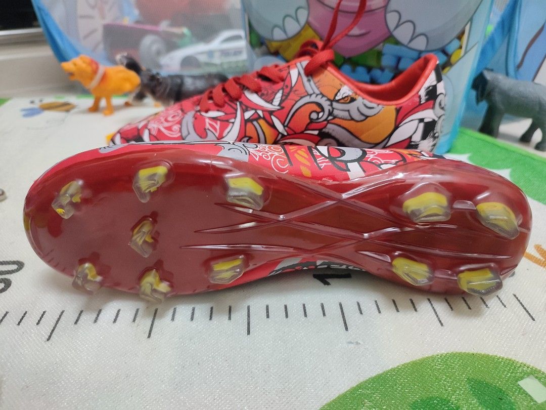 Kasut bola Ortuseight, Sports Equipment, Other Sports Equipment and ...