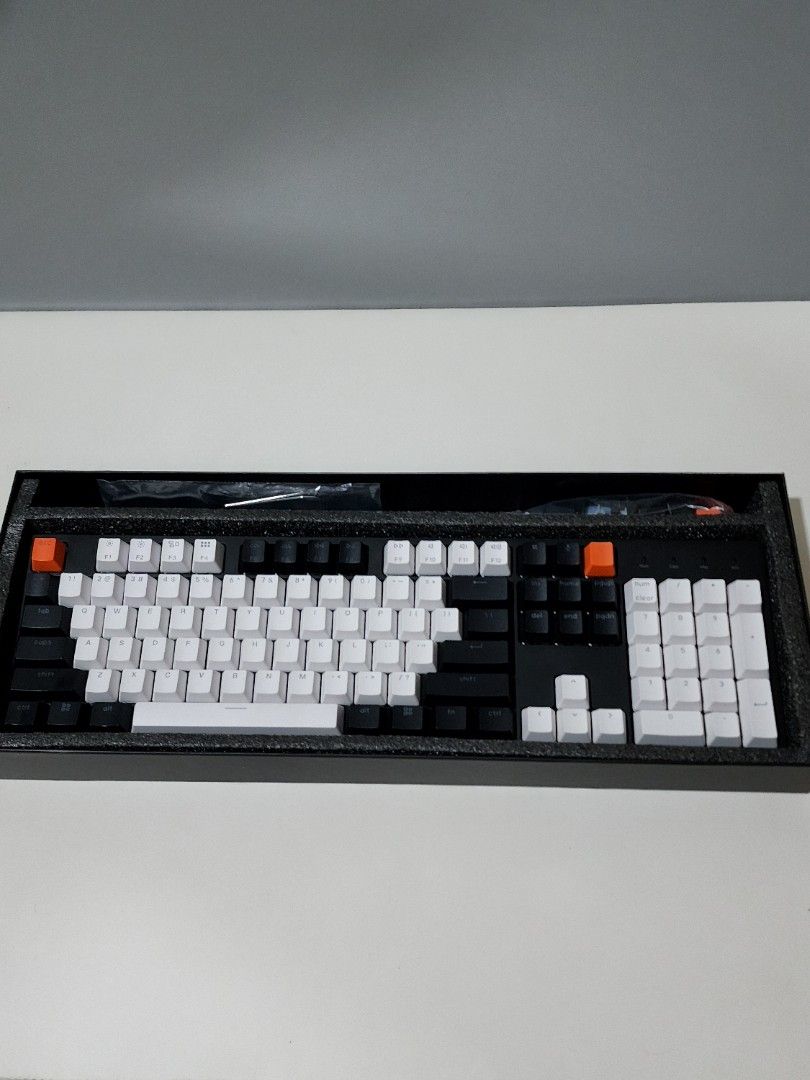 Keychron C2 Full Size Wired Mechanical RGB Backlit Keyboard Gateron Red ...