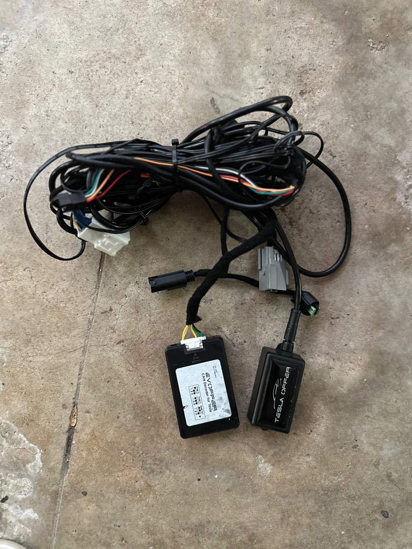 Kick sensor for Tesla, Car Accessories, Accessories on Carousell