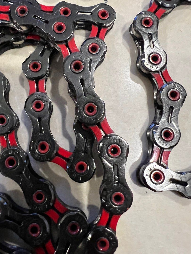 KMC DLC 11 Speed Chain (Red), Sports Equipment, Bicycles & Parts, Parts ...