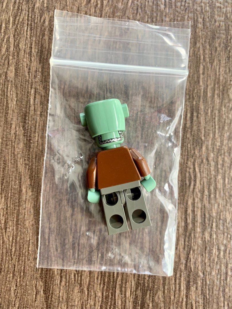 LEGO 1382 Scary Laboratory Frankenstein Minifigure, Hobbies & Toys ...
