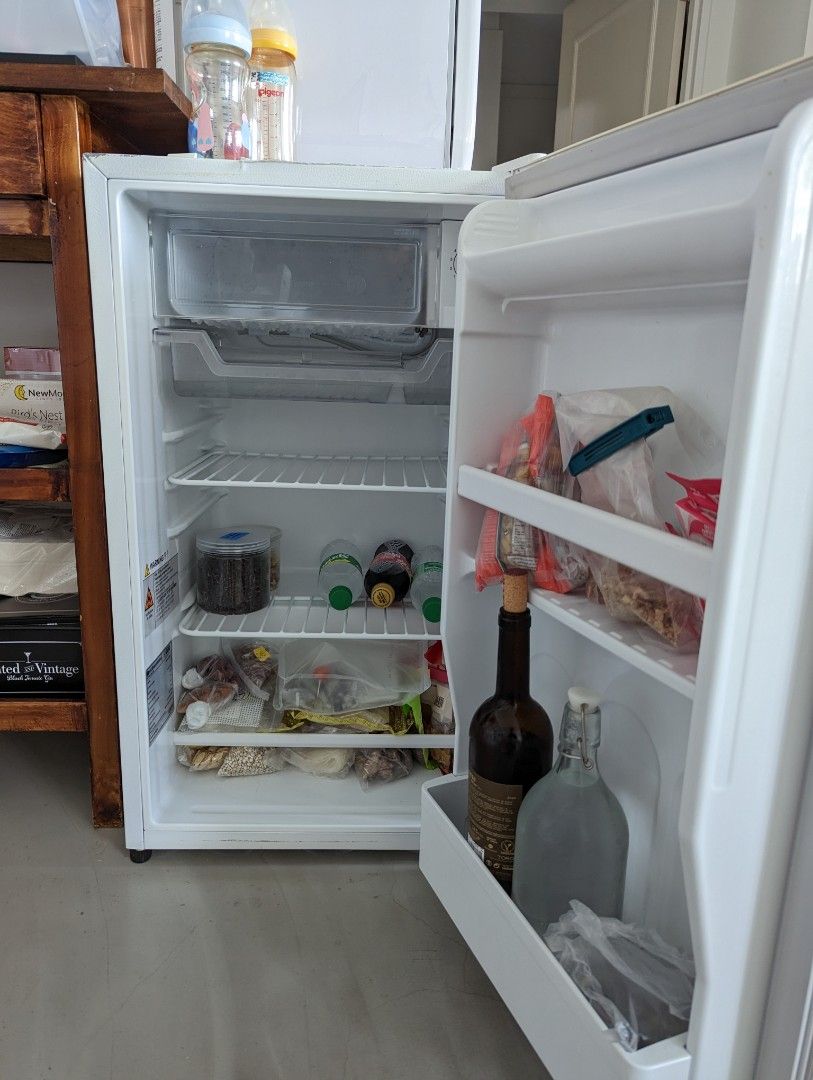 LG bar fridge, TV & Home Appliances, Kitchen Appliances, Refrigerators ...