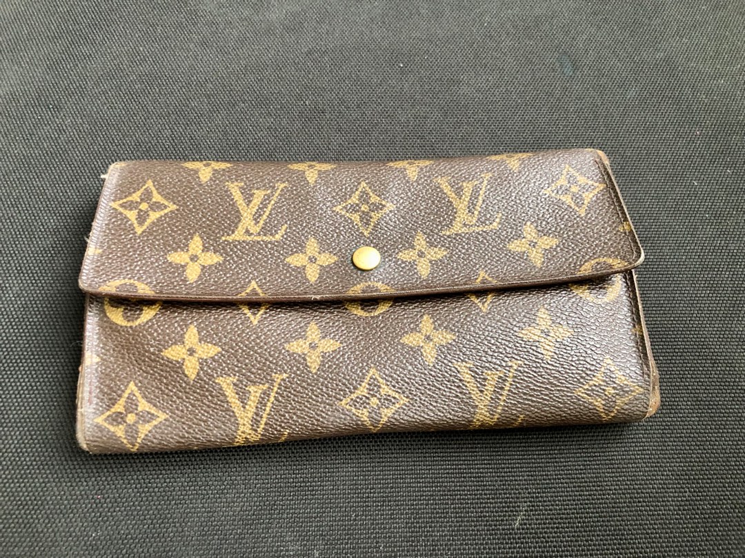 ORIG LV SARAH TRIFOLD mono wallet, Luxury, Bags & Wallets on Carousell