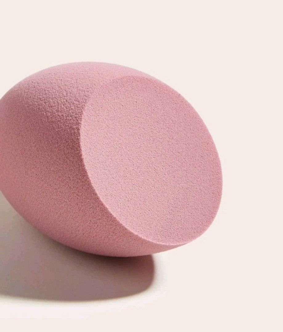 Make up blender with casing, Beauty & Personal Care, Face, Makeup on ...