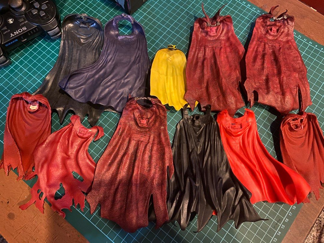 MARVEL LEGENDS BAF AND CAPE (CAPES), Hobbies & Toys, Toys & Games on ...