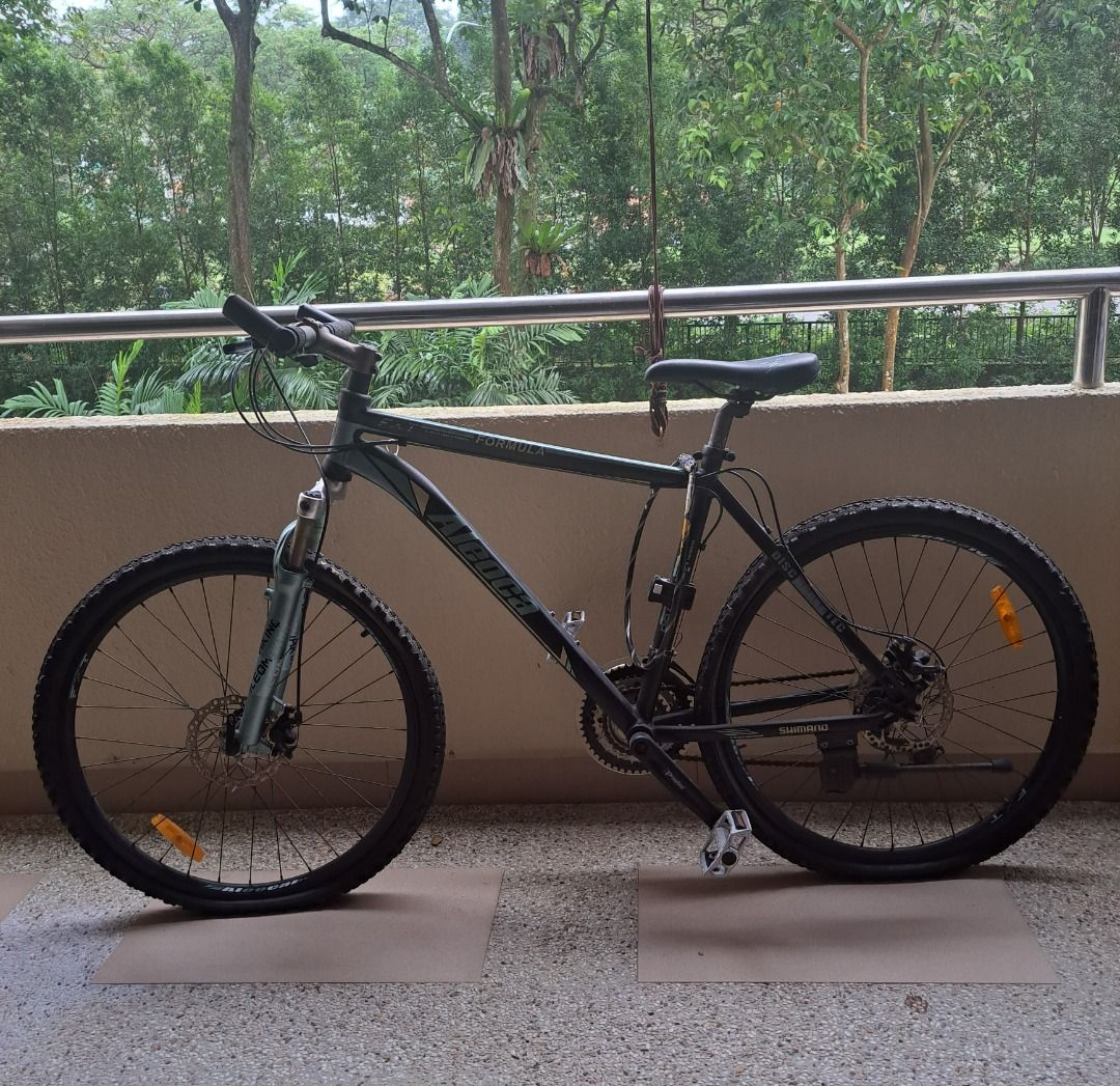 Men's ALEOCA bike - 49cm Frame, Sports Equipment, Bicycles & Parts ...